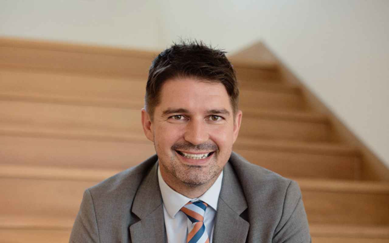 MJA Podcasts 2023 Episode 8: Innovations in hand and wrist surgery with ...